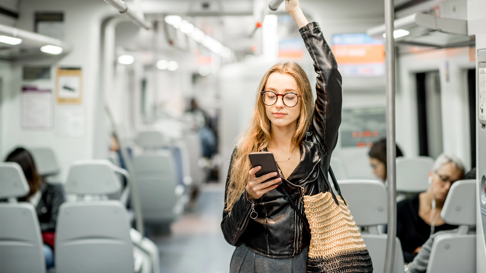 Check-in - Check-out - ELTE Group